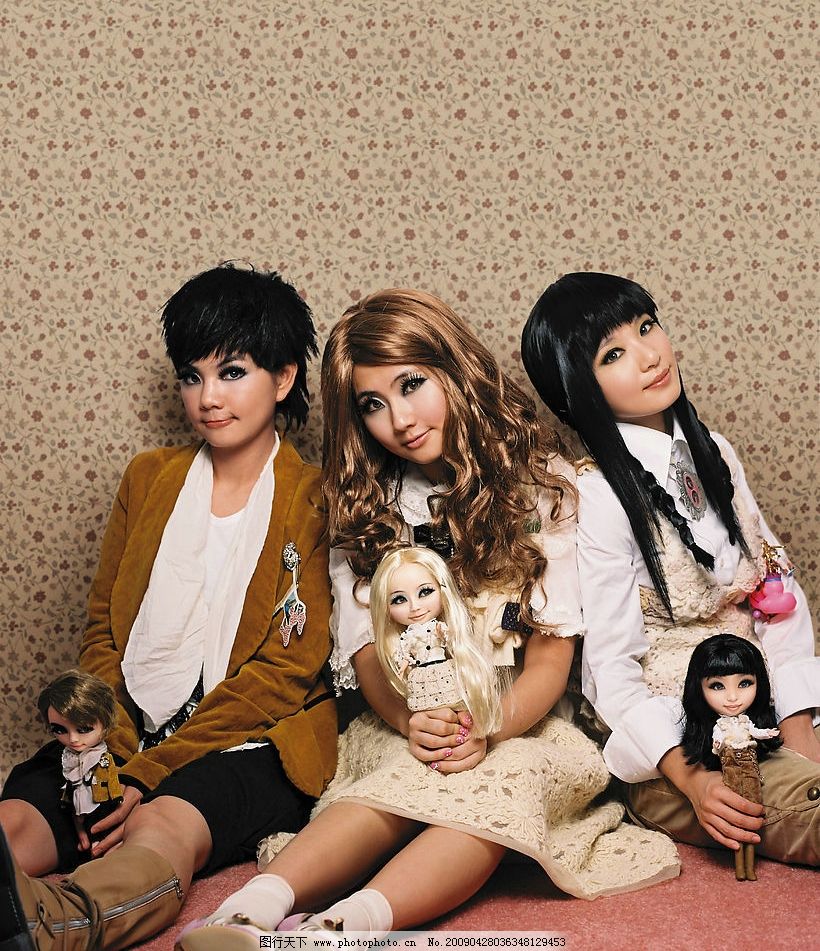 SHE组合图片_公益海报_海报-图行天下素材网